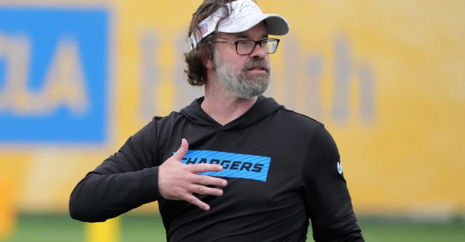 NY Giants will interview Chargers’ QB coach for offensive coordinator
